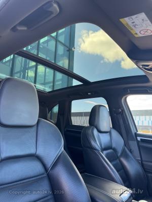 Pelēks Porsche Cayenne 2015 Tallina, ar dzinēja tilpumu 3.00 L un nobraukumu 196 tūkst. km par 28000 €, foto 11 vietnē AUTOMOTO.COM.LV