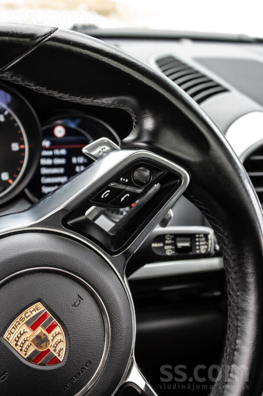 Grey Porsche Cayenne 2015 in Riga, with an engine capacity of 3.00 L and mileage of 0 thousand km for 22900 €, photo 19 on AUTOMOTO.COM.LV