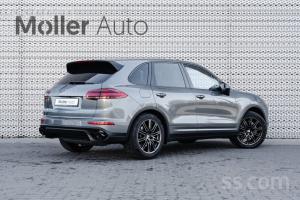 Grey Porsche Cayenne 2015 in Riga, with an engine capacity of 3.00 L and mileage of 180 thousand km for 26000 €, photo 5 on AUTOMOTO.COM.LV