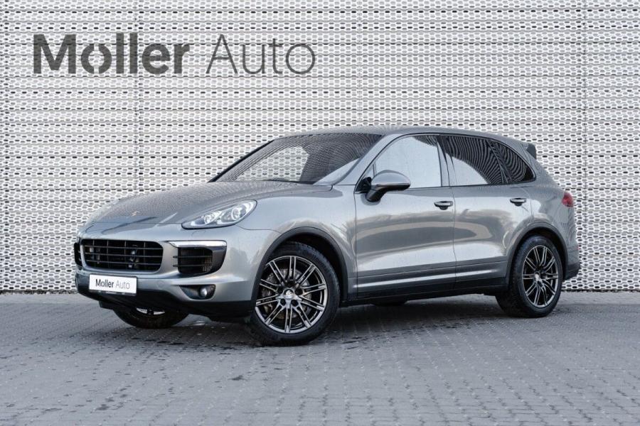 Pelēks Porsche Cayenne 2015 Mārupe, ar dzinēja tilpumu 3.00 L un nobraukumu 180 tūkst. km par 24400 €, foto 1 vietnē AUTOMOTO.COM.LV