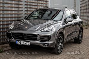 Grey Porsche Cayenne 2015 in Riga, with an engine capacity of 3.00 L and mileage of 125 thousand km for 21900 €, photo  on AUTOMOTO.COM.LV