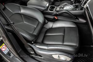 Grey Porsche Cayenne 2015 in Riga, with an engine capacity of 3.00 L and mileage of 125 thousand km for 21900 €, photo 15 on AUTOMOTO.COM.LV