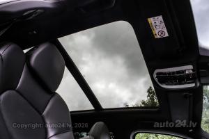 Grey Porsche Cayenne 2015 in Riga, with an engine capacity of 3.00 L and mileage of 125 thousand km for 21900 €, photo 22 on AUTOMOTO.COM.LV