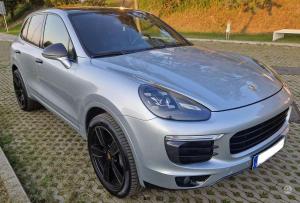 Pelēks Porsche Cayenne 2015 Kauņa, ar dzinēja tilpumu 2.97 L un nobraukumu 150 tūkst. km par 23800 €, foto 5 vietnē AUTOMOTO.COM.LV