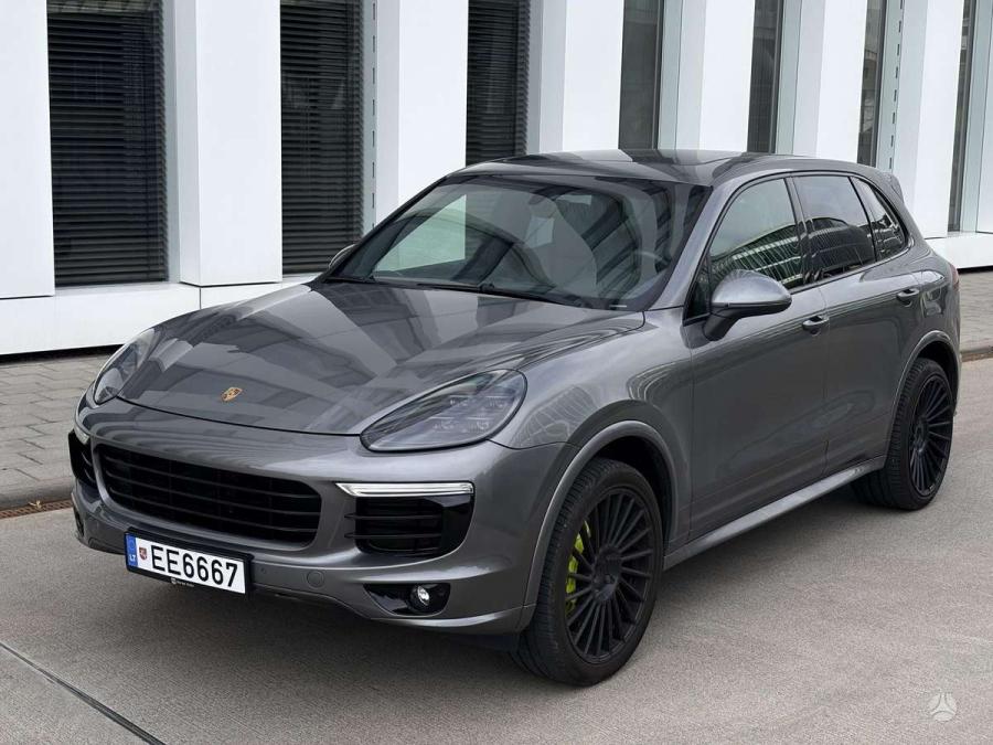 Pelēks Porsche Cayenne 2015 Viļņa, ar dzinēja tilpumu 3.00 L un nobraukumu 208 tūkst. km par 19500 €, foto 4 vietnē AUTOMOTO.COM.LV