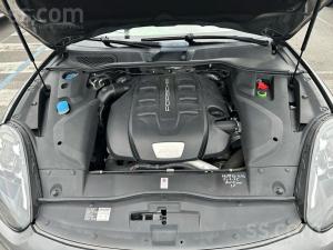 Pelēks Porsche Cayenne 2016 Rīga, ar dzinēja tilpumu 3.00 L un nobraukumu 166 tūkst. km par 31200 €, foto 26 vietnē AUTOMOTO.COM.LV