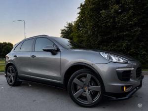 Pelēks Porsche Cayenne 2016 Kauņa, ar dzinēja tilpumu 3.60 L un nobraukumu 157 tūkst. km par 24000 €, foto 3 vietnē AUTOMOTO.COM.LV