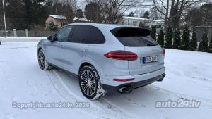 Grey Porsche Cayenne 2017 in Tallinn, with an engine capacity of 3.00 L and mileage of 145 thousand km for 34490 €, photo 6 on AUTOMOTO.COM.LV