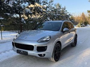 Pelēks Porsche Cayenne 2017 Kauņa, ar dzinēja tilpumu 3.60 L un nobraukumu 108 tūkst. km par 21500 €, foto  vietnē AUTOMOTO.COM.LV