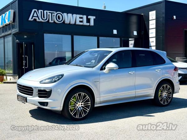 Grey Porsche Cayenne 2017 in Tallinn, with an engine capacity of 3.00 L and mileage of 124 thousand km for 37900 €, photo 1 on AUTOMOTO.COM.LV