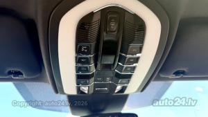 Grey Porsche Cayenne 2017 in Tallinn, with an engine capacity of 3.00 L and mileage of 124 thousand km for 37900 €, photo 16 on AUTOMOTO.COM.LV