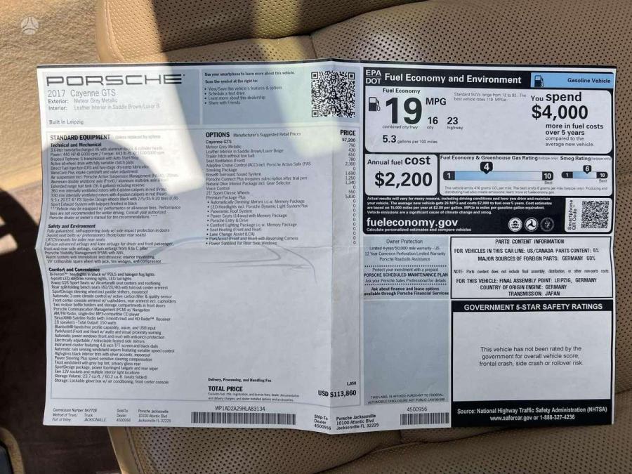 Grey Porsche Cayenne 2017 in Panevezys, with an engine capacity of 3.60 L and mileage of 251 thousand km for 27400 €, photo 32 on AUTOMOTO.COM.LV