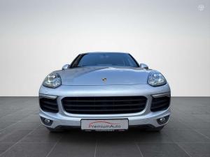 Pelēks Porsche Cayenne 2017 Viļņa, ar dzinēja tilpumu 2.97 L un nobraukumu 165 tūkst. km par 24900 €, foto 4 vietnē AUTOMOTO.COM.LV