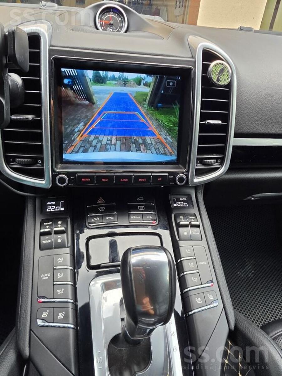 Pelēks Porsche Cayenne 2017 Rīga, ar dzinēja tilpumu 3.00 L un nobraukumu 70 tūkst. km par 35000 €, foto 11 vietnē AUTOMOTO.COM.LV
