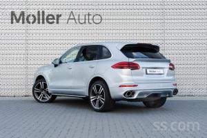 Pelēks Porsche Cayenne 2017 Rīga, ar dzinēja tilpumu 3.00 L un nobraukumu 70 tūkst. km par 34850 €, foto 4 vietnē AUTOMOTO.COM.LV