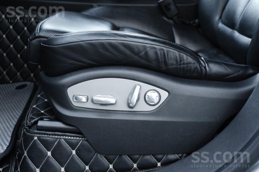 Pelēks Porsche Cayenne 2017 Rīga, ar dzinēja tilpumu 3.00 L un nobraukumu 70 tūkst. km par 34850 €, foto 8 vietnē AUTOMOTO.COM.LV