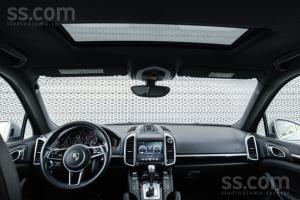 Pelēks Porsche Cayenne 2017 Rīga, ar dzinēja tilpumu 3.00 L un nobraukumu 70 tūkst. km par 34850 €, foto 25 vietnē AUTOMOTO.COM.LV