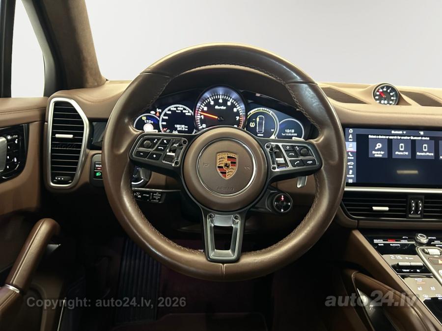 Серый Порше Каен 2018 в Таллин, объемом двигателя 4.00 л и пробегом 136 тыс. км за 54990 €, фото 10 на AUTOMOTO.COM.LV