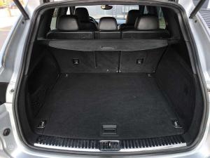 Grey Porsche Cayenne 2018 in Siauliai, with an engine capacity of 3.60 L and mileage of 239 thousand km for 13900 €, photo 18 on AUTOMOTO.COM.LV