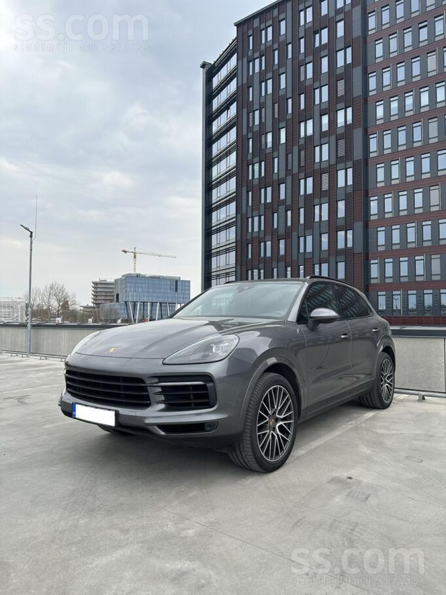 Pelēks Porsche Cayenne 2019 Rīga, ar dzinēja tilpumu 3.00 L un nobraukumu 77 tūkst. km par 53000 €, foto 1 vietnē AUTOMOTO.COM.LV