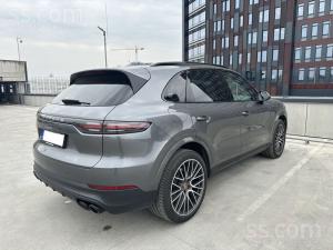 Pelēks Porsche Cayenne 2019 Rīga, ar dzinēja tilpumu 3.00 L un nobraukumu 77 tūkst. km par 53000 €, foto 4 vietnē AUTOMOTO.COM.LV