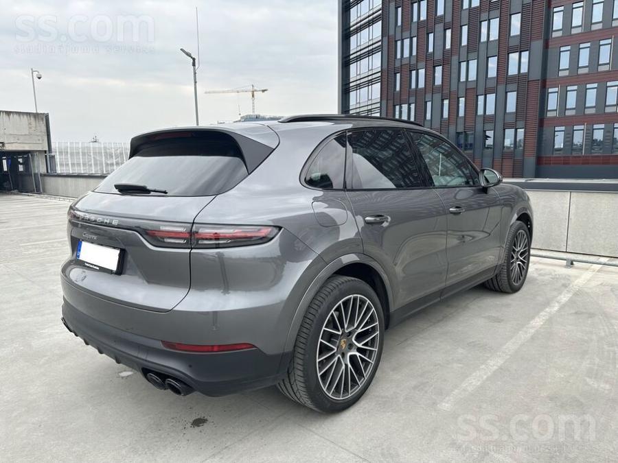 Pelēks Porsche Cayenne 2019 Rīga, ar dzinēja tilpumu 3.00 L un nobraukumu 77 tūkst. km par 53000 €, foto 4 vietnē AUTOMOTO.COM.LV