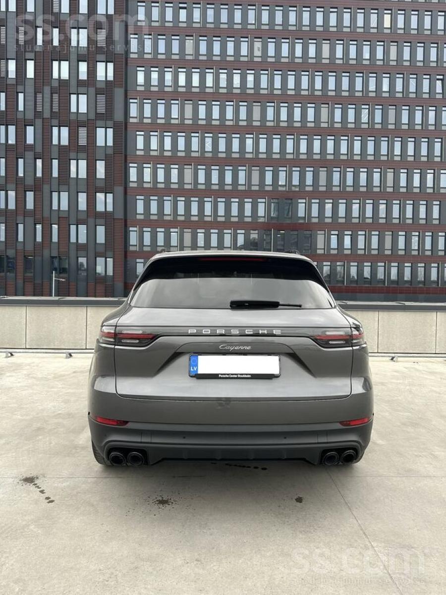 Pelēks Porsche Cayenne 2019 Rīga, ar dzinēja tilpumu 3.00 L un nobraukumu 77 tūkst. km par 53000 €, foto 5 vietnē AUTOMOTO.COM.LV