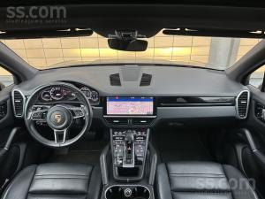 Pelēks Porsche Cayenne 2019 Rīga, ar dzinēja tilpumu 3.00 L un nobraukumu 77 tūkst. km par 53000 €, foto 7 vietnē AUTOMOTO.COM.LV