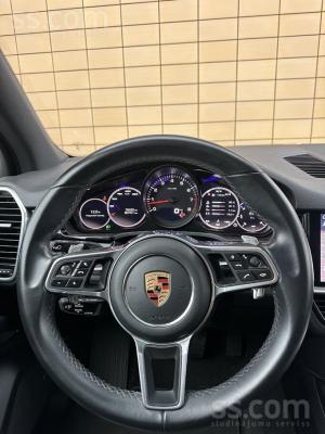 Pelēks Porsche Cayenne 2019 Rīga, ar dzinēja tilpumu 3.00 L un nobraukumu 77 tūkst. km par 53000 €, foto 12 vietnē AUTOMOTO.COM.LV