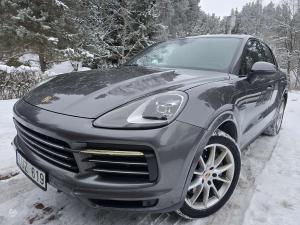 Grey Porsche Cayenne 2019 in Utena, with an engine capacity of 2.89 L and mileage of 204 thousand km for 33900 €, photo  on AUTOMOTO.COM.LV