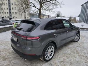 Pelēks Porsche Cayenne 2019 Utena, ar dzinēja tilpumu 2.89 L un nobraukumu 204 tūkst. km par 42500 €, foto 6 vietnē AUTOMOTO.COM.LV