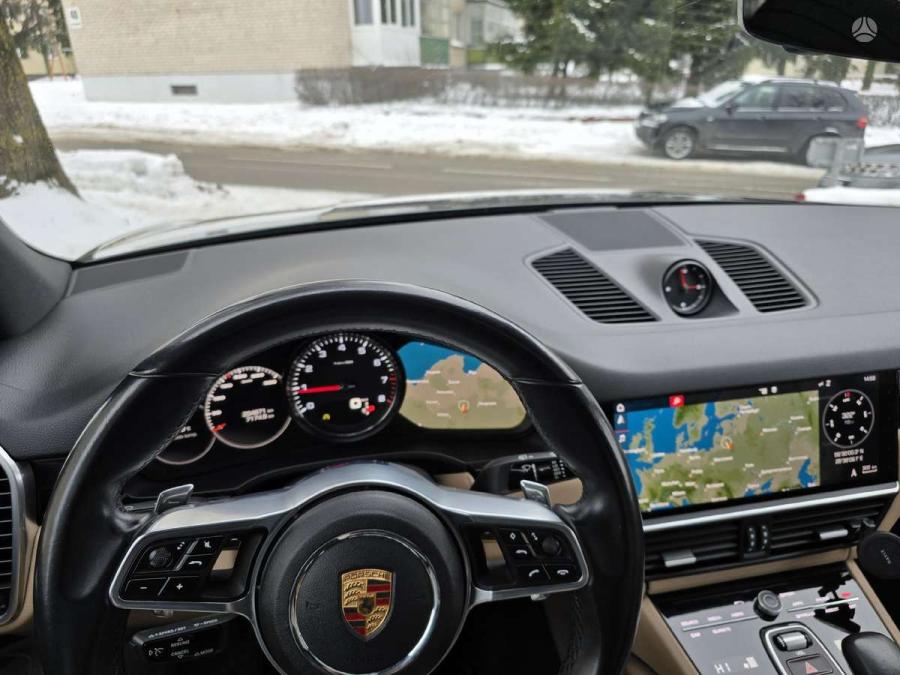 Pelēks Porsche Cayenne 2019 Utena, ar dzinēja tilpumu 2.89 L un nobraukumu 204 tūkst. km par 42500 €, foto 23 vietnē AUTOMOTO.COM.LV