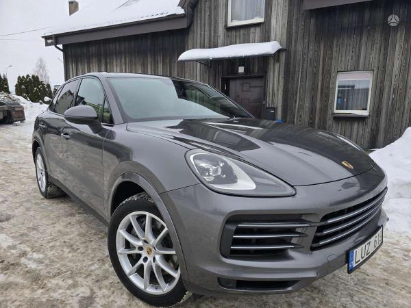 Pelēks Porsche Cayenne 2019 Viļņa, ar dzinēja tilpumu 2.89 L un nobraukumu 204 tūkst. km par 33900 €, foto 1 vietnē AUTOMOTO.COM.LV