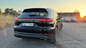 Grey Porsche Cayenne 2019 in Tallinn, with an engine capacity of 3.00 L and mileage of 106 thousand km for 48900 €, photo 7 on AUTOMOTO.COM.LV