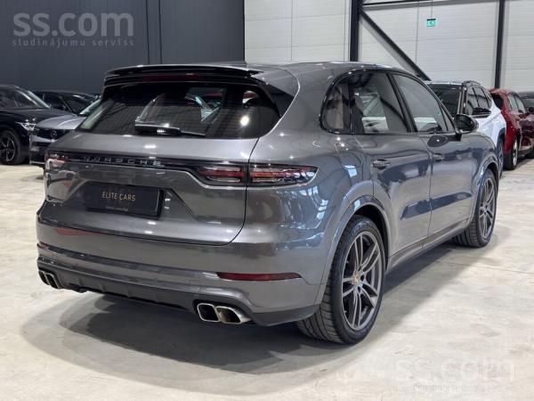 Pelēks Porsche Cayenne 2019 Rīga, ar dzinēja tilpumu 4.00 L un nobraukumu 164 tūkst. km par 46990 €, foto 5 vietnē AUTOMOTO.COM.LV
