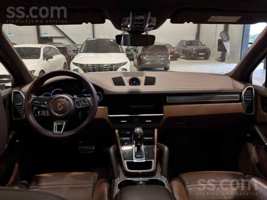 Pelēks Porsche Cayenne 2019 Rīga, ar dzinēja tilpumu 4.00 L un nobraukumu 164 tūkst. km par 46990 €, foto 12 vietnē AUTOMOTO.COM.LV