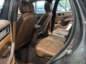 Pelēks Porsche Cayenne 2019 Rīga, ar dzinēja tilpumu 4.00 L un nobraukumu 164 tūkst. km par 46990 €, foto 14 vietnē AUTOMOTO.COM.LV