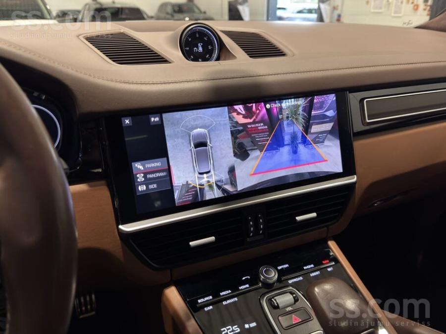 Pelēks Porsche Cayenne 2019 Rīga, ar dzinēja tilpumu 4.00 L un nobraukumu 164 tūkst. km par 46990 €, foto 23 vietnē AUTOMOTO.COM.LV