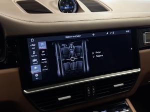 Grey Porsche Cayenne 2019 in Riga, with an engine capacity of 4.00 L and mileage of 164 thousand km for 52990 €, photo 25 on AUTOMOTO.COM.LV