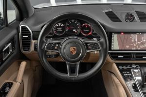 Серый Порше Каен 2019 в Вильнюс, объемом двигателя 3.00 л и пробегом 65 тыс. км за 52490 €, фото 26 на AUTOMOTO.COM.LV