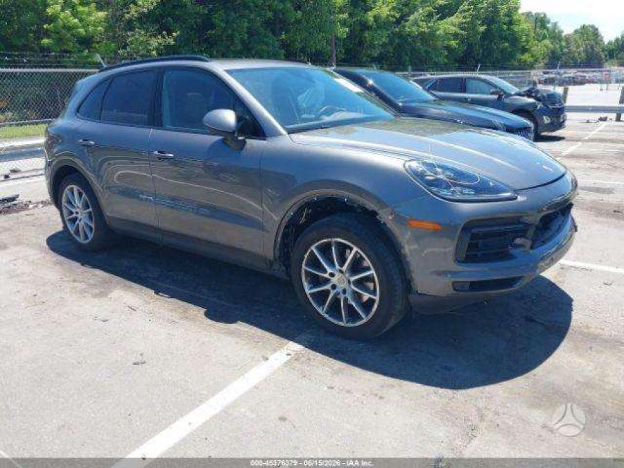Pelēks Porsche Cayenne 2019 Klaipėda, ar dzinēja tilpumu 3.00 L un nobraukumu 141 tūkst. km par 16000 €, foto 1 vietnē AUTOMOTO.COM.LV