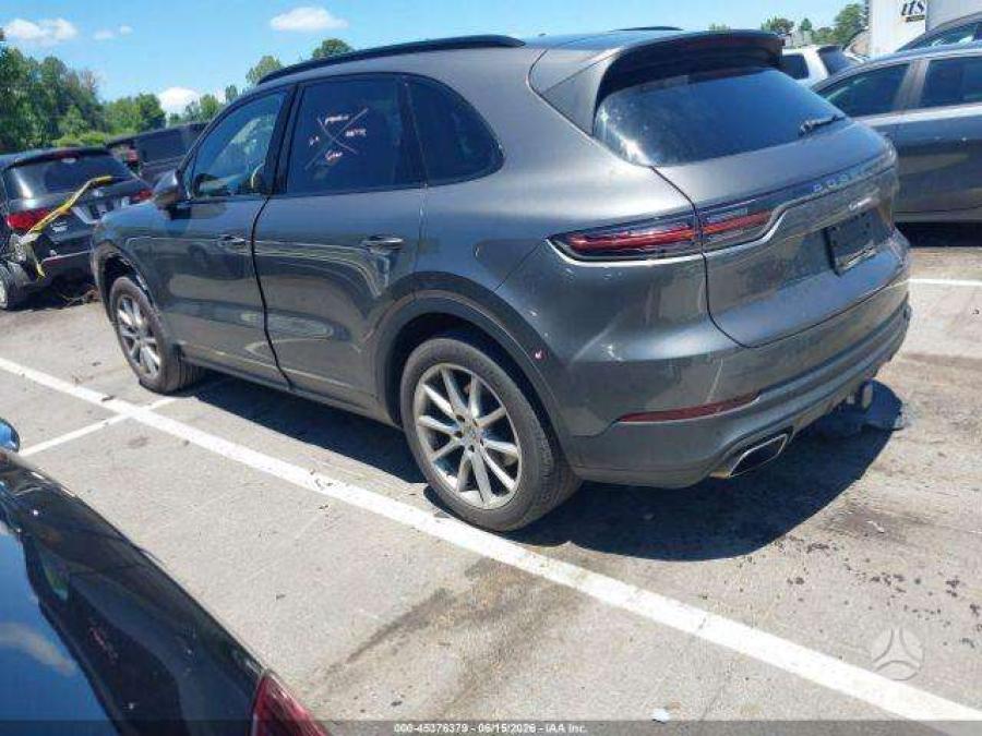 Pelēks Porsche Cayenne 2019 Klaipėda, ar dzinēja tilpumu 3.00 L un nobraukumu 141 tūkst. km par 16000 €, foto 5 vietnē AUTOMOTO.COM.LV