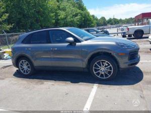 Pelēks Porsche Cayenne 2019 Klaipėda, ar dzinēja tilpumu 3.00 L un nobraukumu 141 tūkst. km par 16000 €, foto 9 vietnē AUTOMOTO.COM.LV