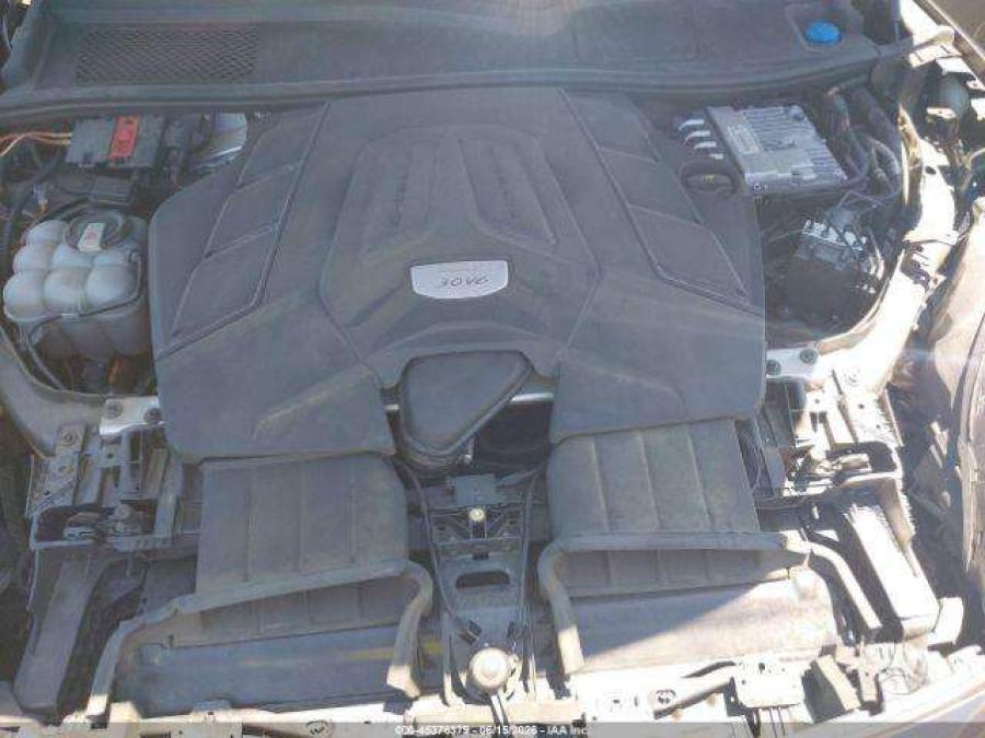 Pelēks Porsche Cayenne 2019 Klaipėda, ar dzinēja tilpumu 3.00 L un nobraukumu 141 tūkst. km par 16000 €, foto 15 vietnē AUTOMOTO.COM.LV