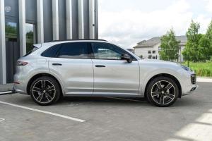 Pelēks Porsche Cayenne 2019 Viļņa, ar dzinēja tilpumu 3.00 L un nobraukumu 65 tūkst. km par 50990 €, foto 7 vietnē AUTOMOTO.COM.LV