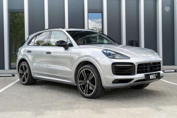 Pelēks Porsche Cayenne 2019 Viļņa, ar dzinēja tilpumu 3.00 L un nobraukumu 65 tūkst. km par 50990 €, foto 7 vietnē AUTOMOTO.COM.LV