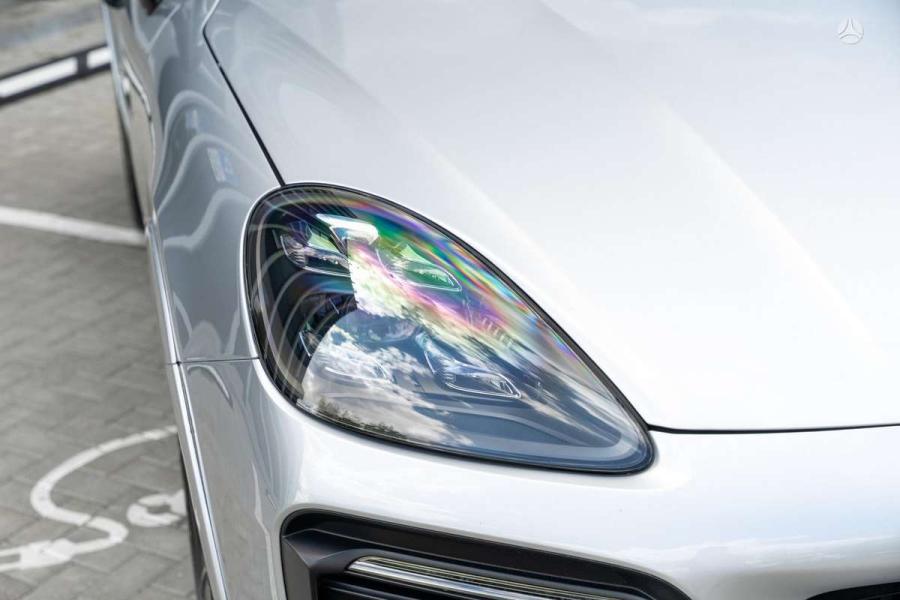 Pelēks Porsche Cayenne 2019 Viļņa, ar dzinēja tilpumu 3.00 L un nobraukumu 65 tūkst. km par 50990 €, foto 10 vietnē AUTOMOTO.COM.LV