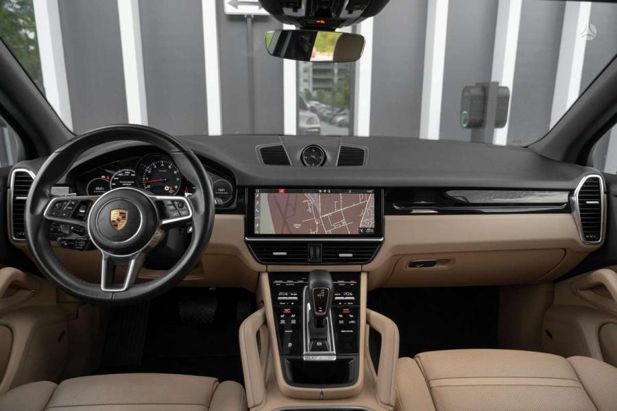 Pelēks Porsche Cayenne 2019 Viļņa, ar dzinēja tilpumu 3.00 L un nobraukumu 65 tūkst. km par 50990 €, foto 17 vietnē AUTOMOTO.COM.LV
