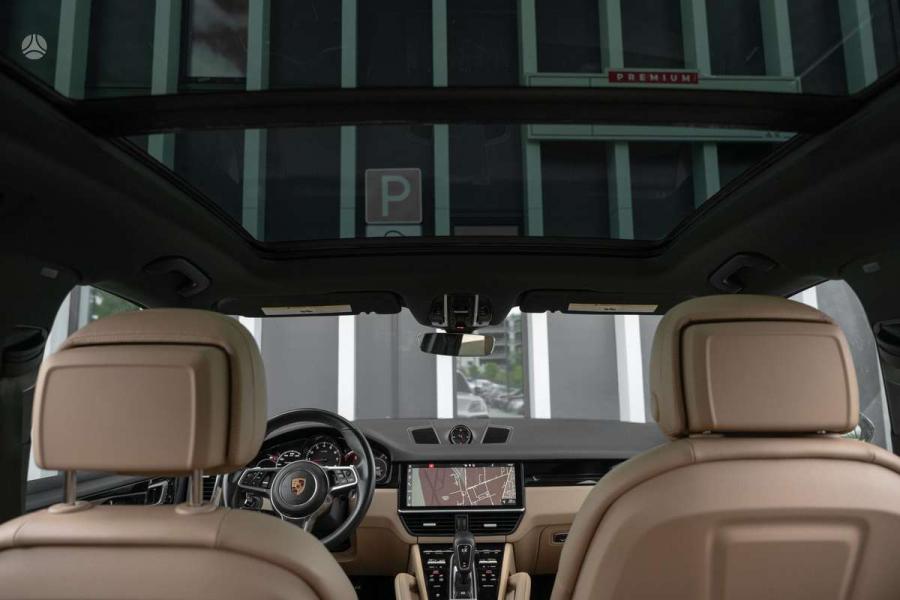 Pelēks Porsche Cayenne 2019 Viļņa, ar dzinēja tilpumu 3.00 L un nobraukumu 65 tūkst. km par 50990 €, foto 22 vietnē AUTOMOTO.COM.LV