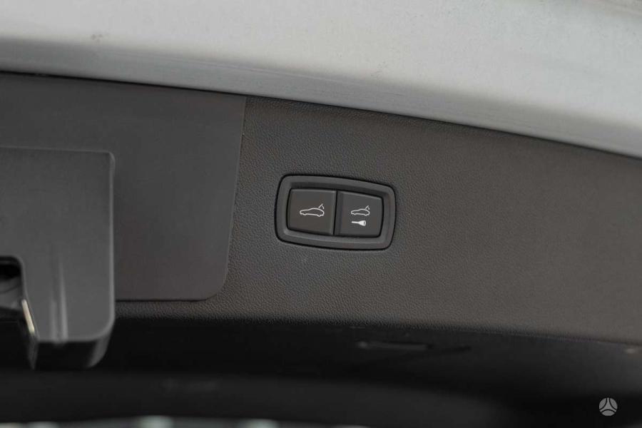 Pelēks Porsche Cayenne 2019 Viļņa, ar dzinēja tilpumu 3.00 L un nobraukumu 65 tūkst. km par 50990 €, foto 25 vietnē AUTOMOTO.COM.LV
